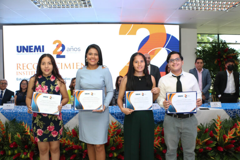 UNEMI conmemoró veintidós años de innovación y evolución académica - UNEMI
