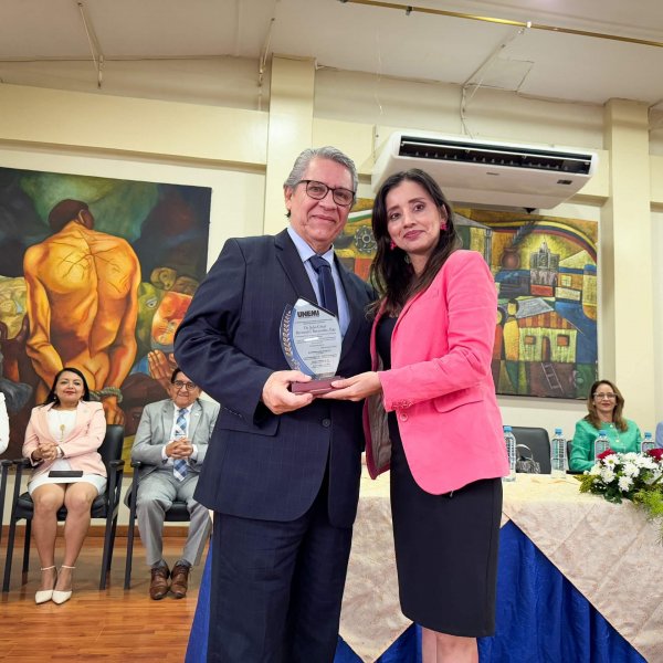 UNEMI - ¡La Universidad en línea del Ecuador!